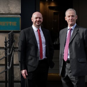 Alan Cumming joins Rettie as head of sales and financial services ...