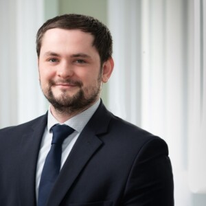 Holmes Mackillop promotes Robbie McAdam | Scottish Financial News